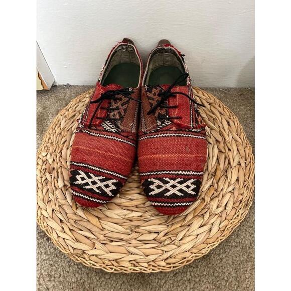 Handmade | Shoes | Vintage Mexican Aztec Handmade Red And Brown Fabric ...